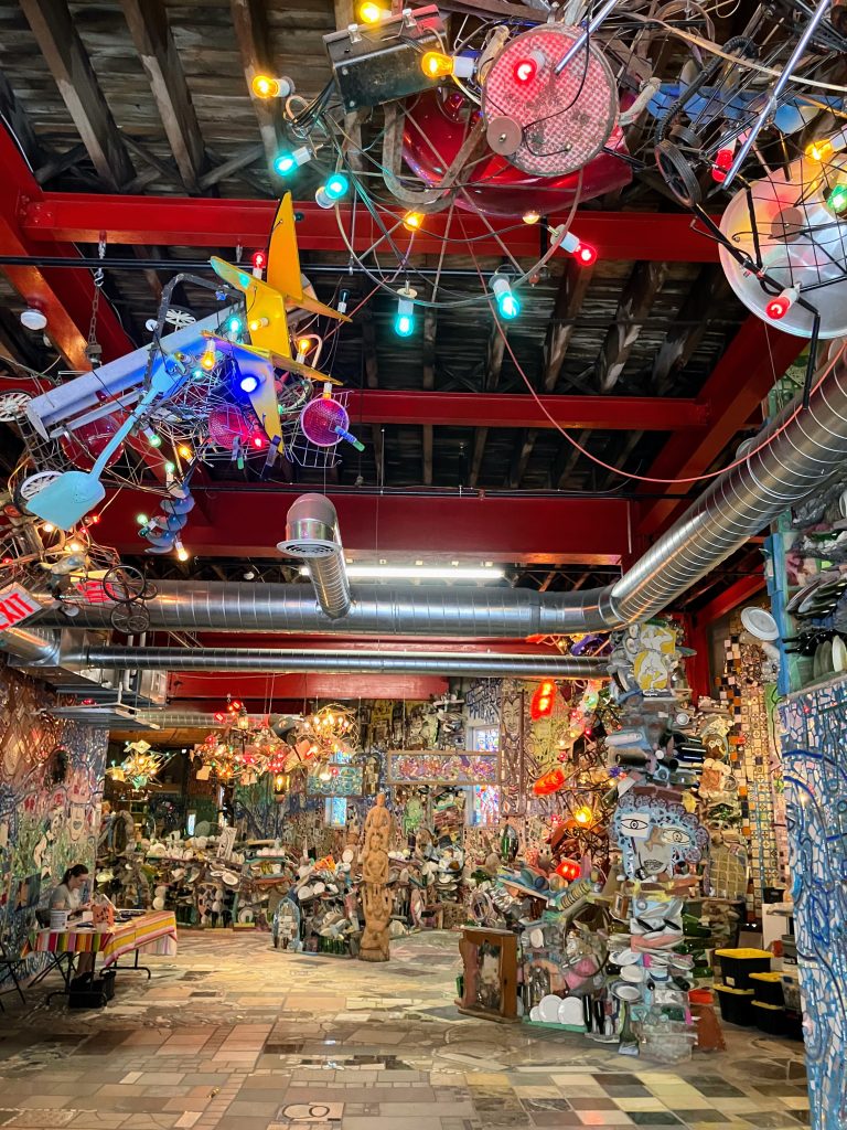 Watkins Street Studio: Philadelphia's Magic Gardens - philly lover
